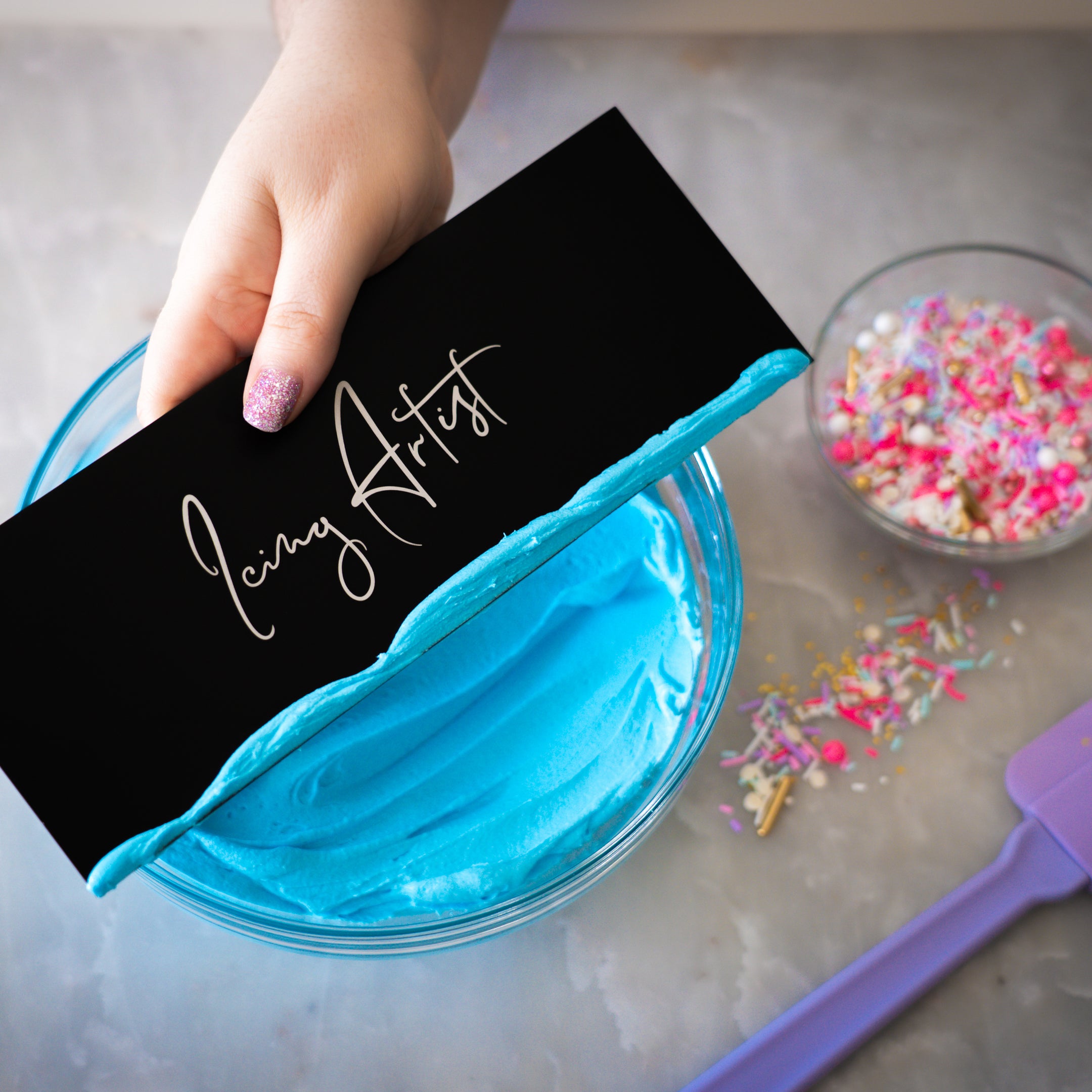 Cake Smoother – The Icing Artist