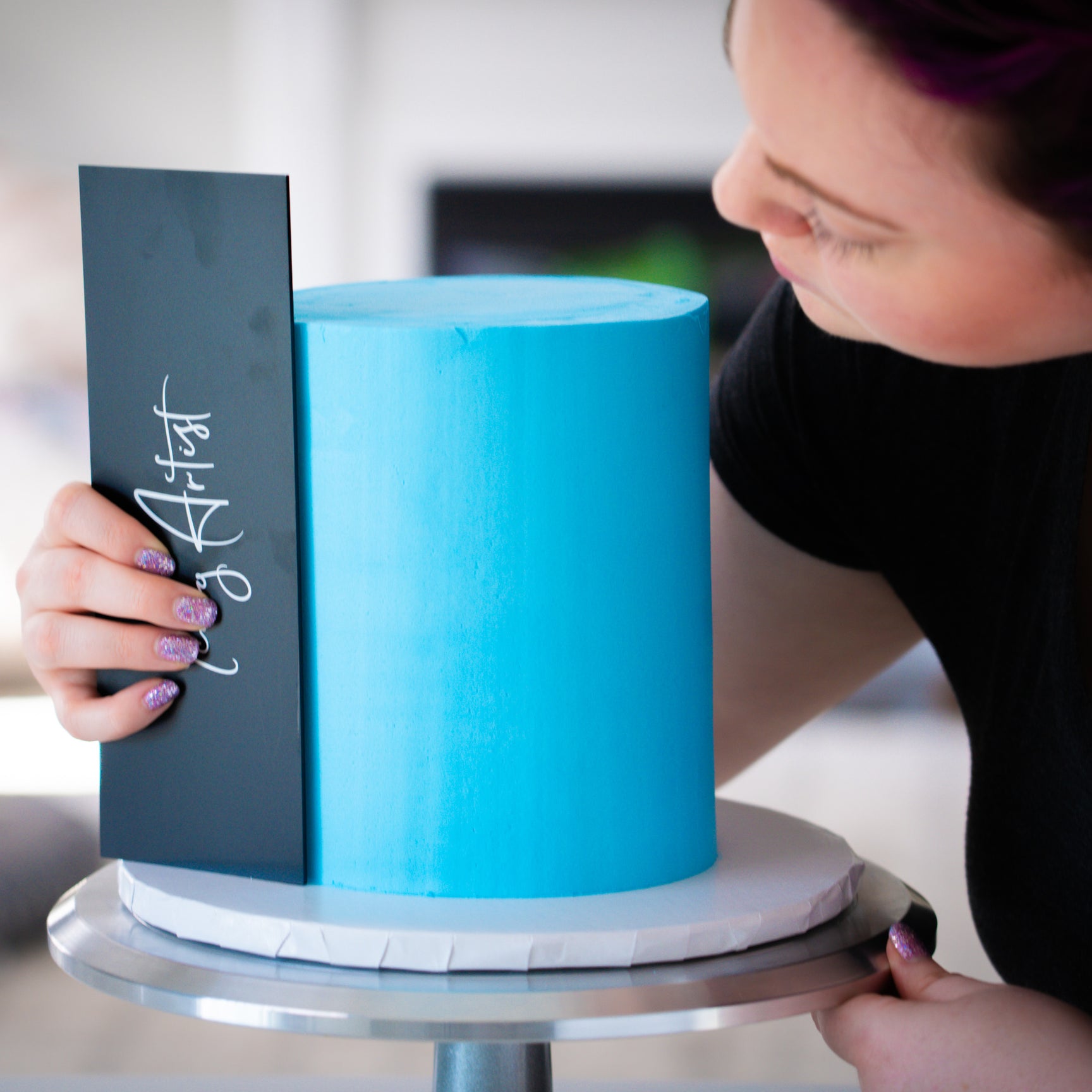 Cake Smoother – The Icing Artist